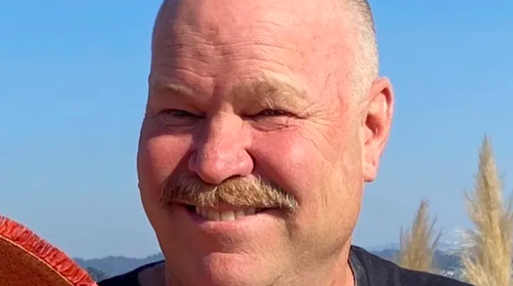 Let's Help Luke Davis Help His Father - Stab Mag