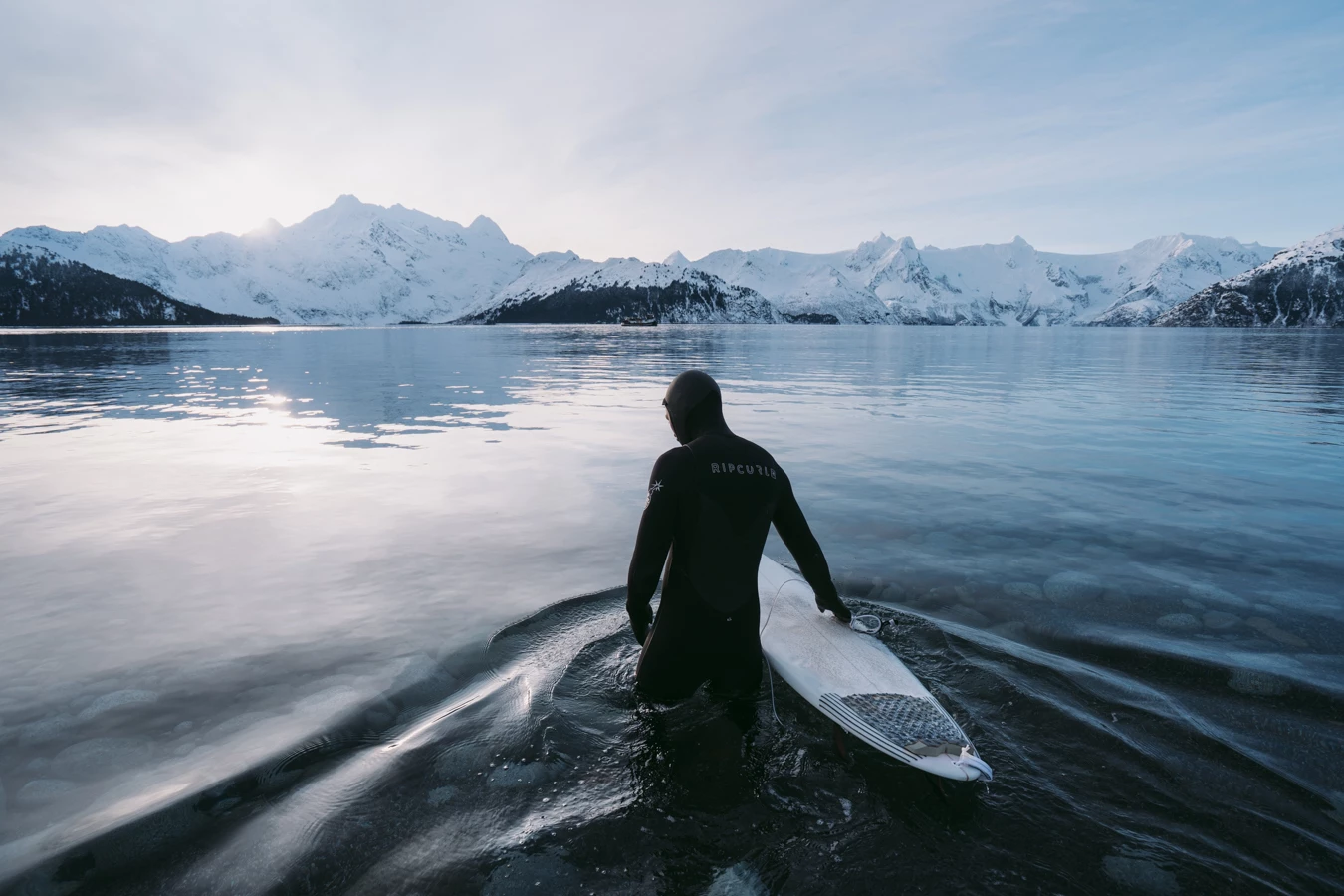 When A Glacier Collapse Creates Perfect Frozen Novelty Waves - Stab Mag