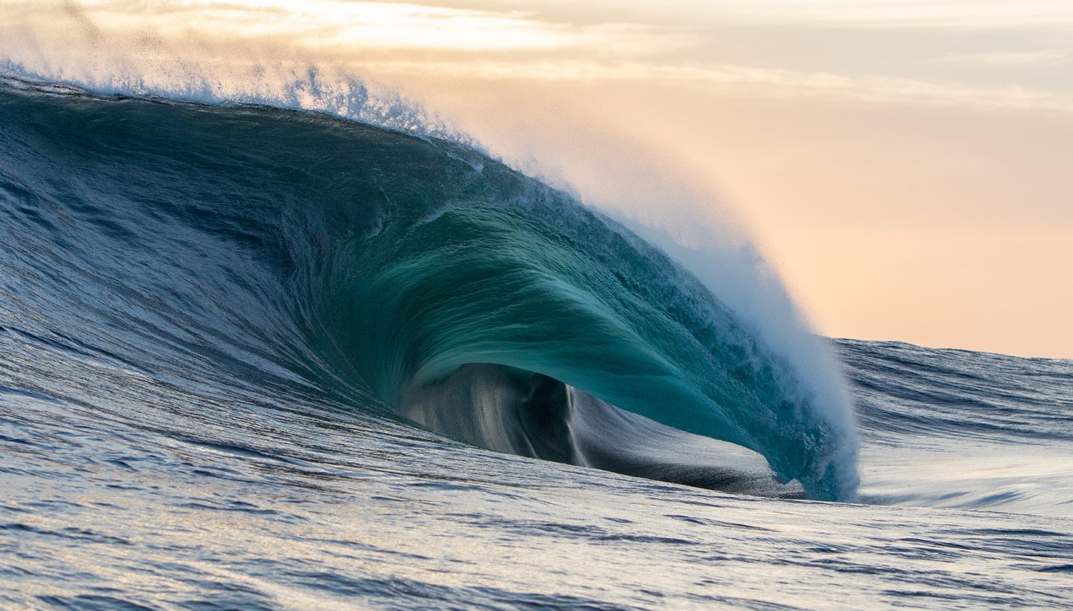 What Do Bouldering And Surfing Slabs Have In Common? - Stab Mag